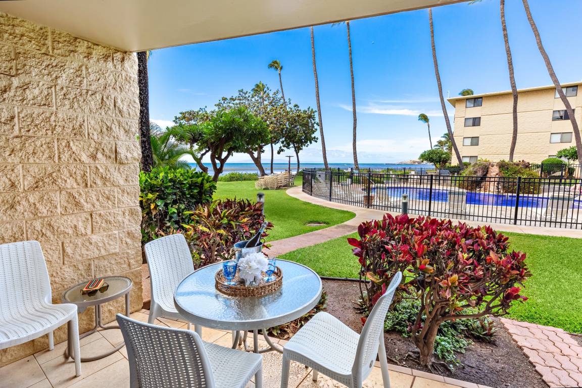 Condo ∙ 2 Bedrooms ∙ 6 Guests - Kahului, HI