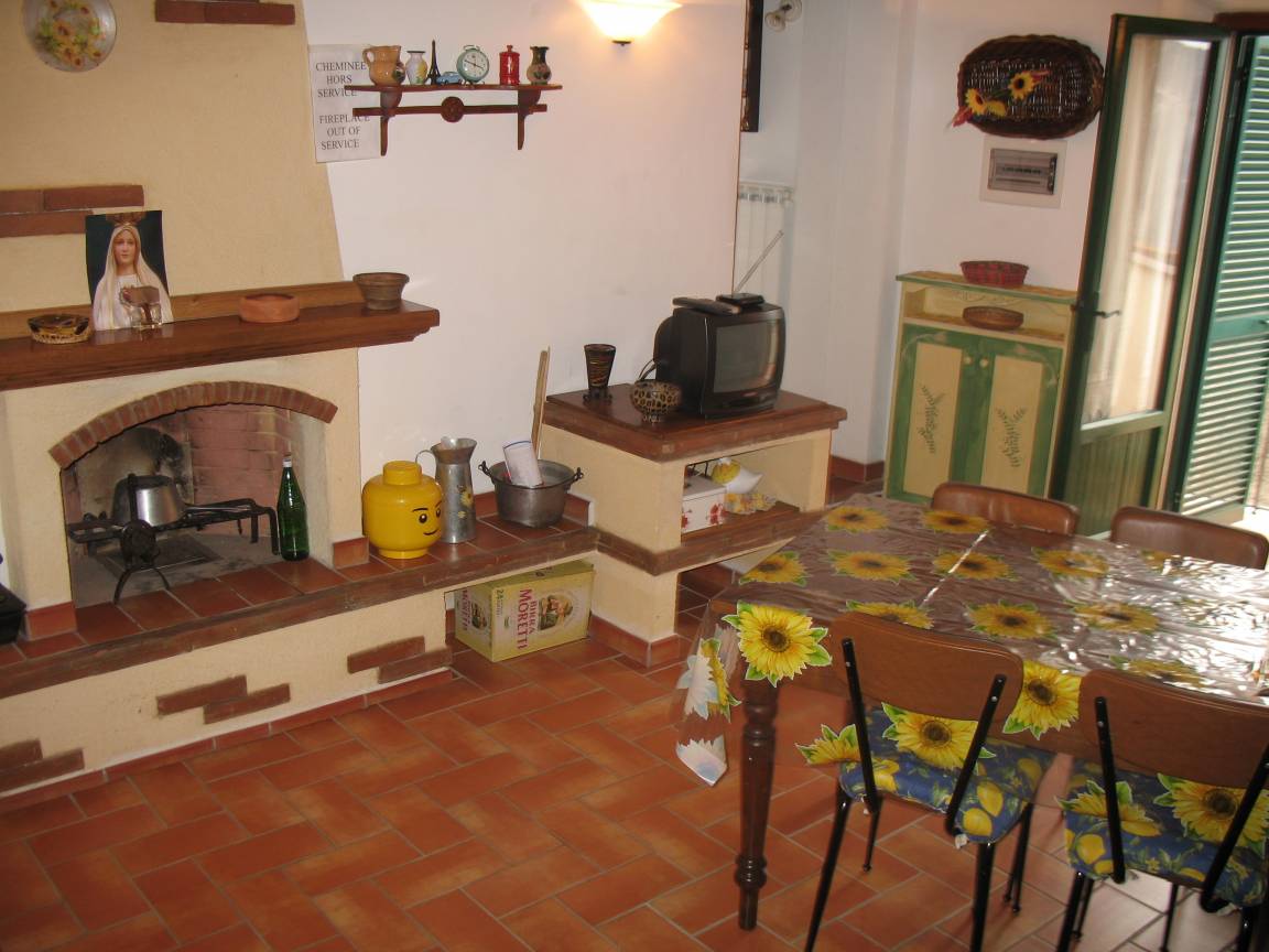 75 M² House ∙ 3 Bedrooms ∙ 5 Guests - Camaiore