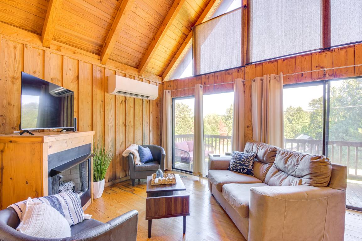 102 M² House ∙ 1 Bedroom ∙ 6 Guests - Lake Keowee, SC