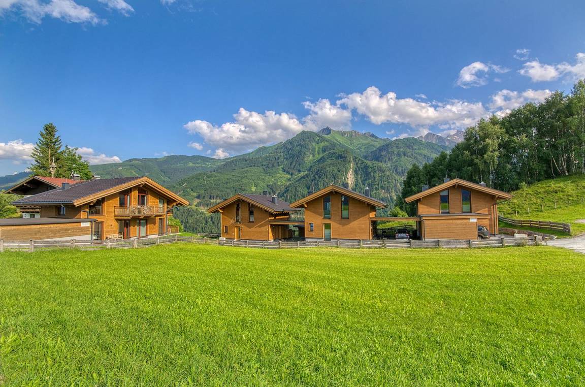 125 M² Ferienhaus ∙ 4 Schlafzimmer ∙ 10 Gäste - Kaprun