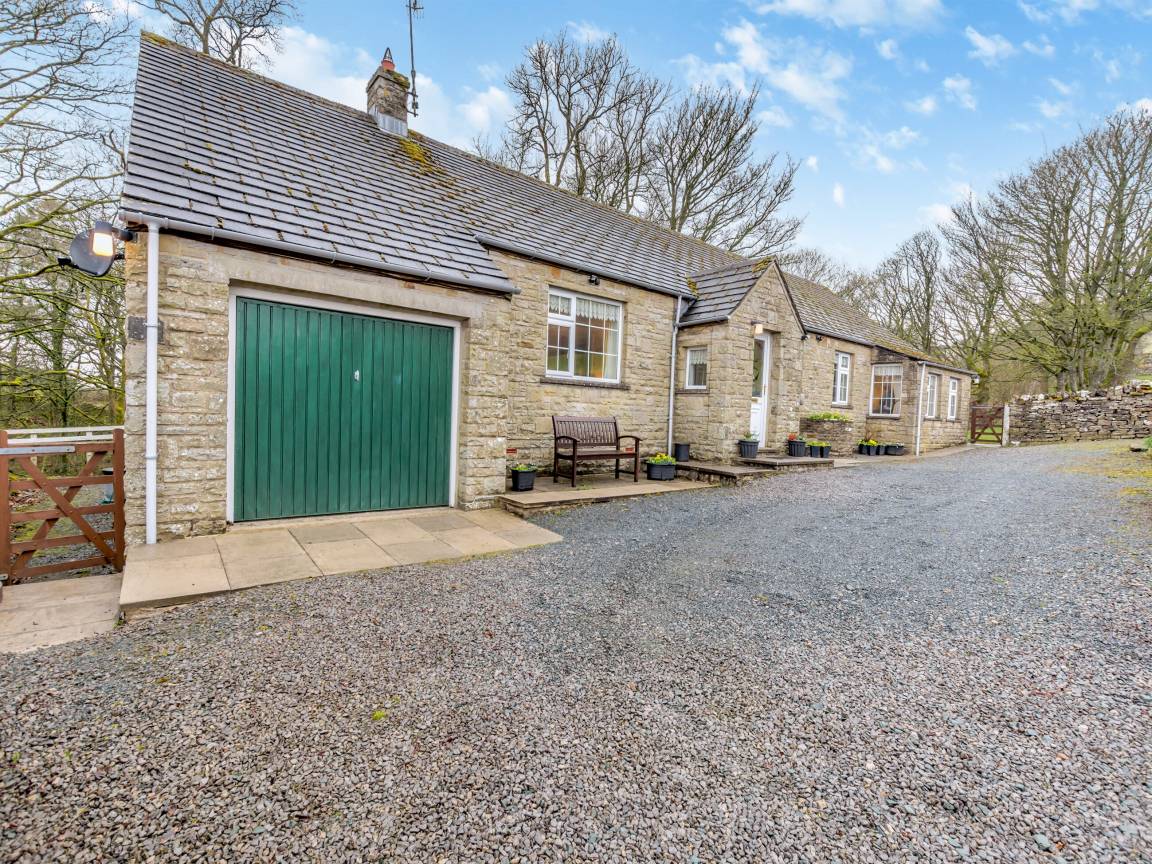 Cottage ∙ 4 Bedrooms ∙ 6 Guests - Hawes