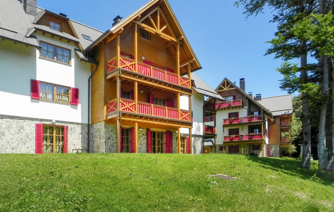79 M² Ferienwohnung ∙ 2 Schlafzimmer ∙ 11 Gäste - Slowenien