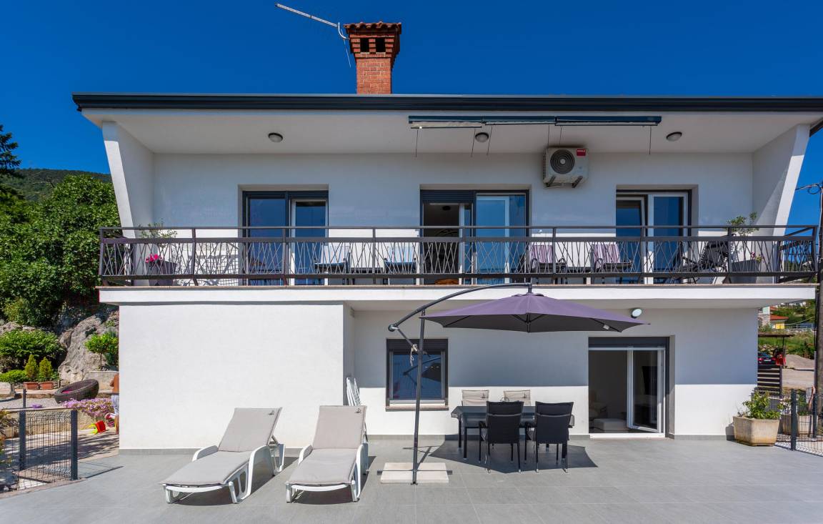 77 M² Apartment ∙ 2 Bedrooms ∙ 4 Guests - Opatija
