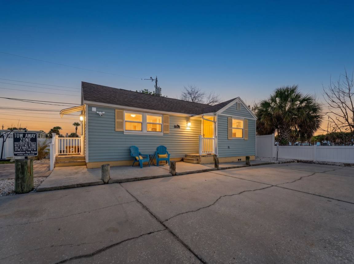 66 M² House ∙ 2 Bedrooms ∙ 6 Guests - St. Pete Beach, FL