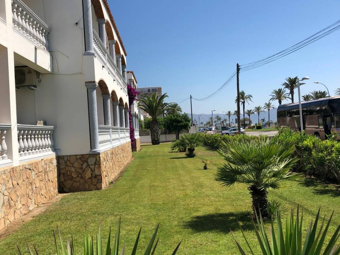 41 M² Apartment ∙ 1 Bedroom ∙ 4 Guests - Empuriabrava