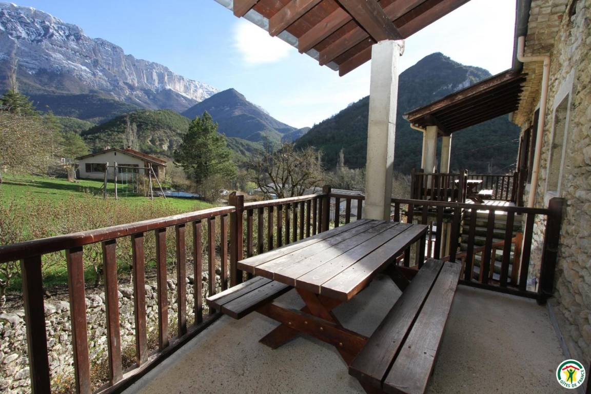 60 M² Gîte ∙ 2 Chambres ∙ 4 Personnes - Die