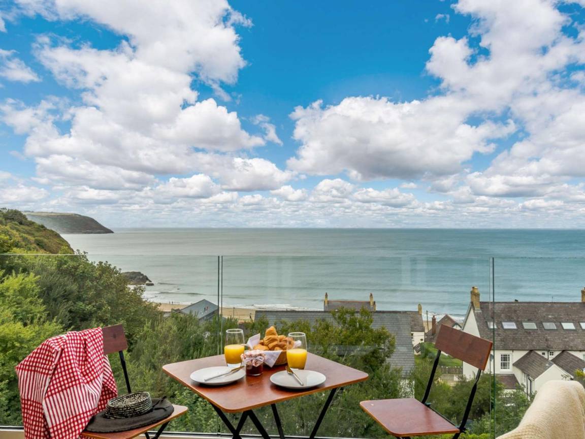 Cottage ∙ 2 Bedrooms ∙ 4 Guests - Aberporth