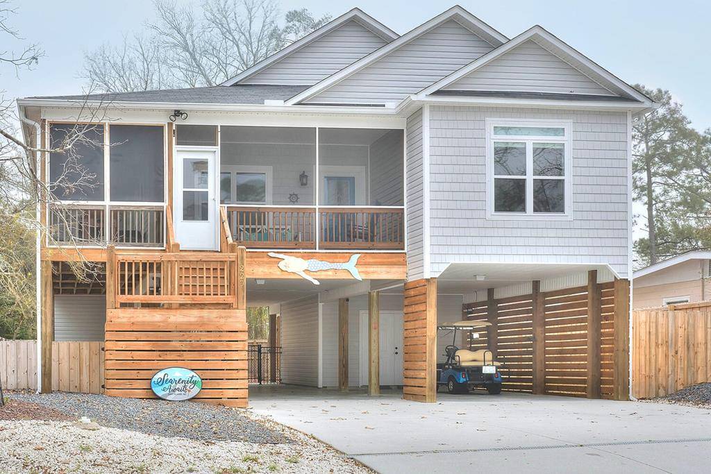 House ∙ 4 Bedrooms ∙ 10 Guests - Oak Island, NC