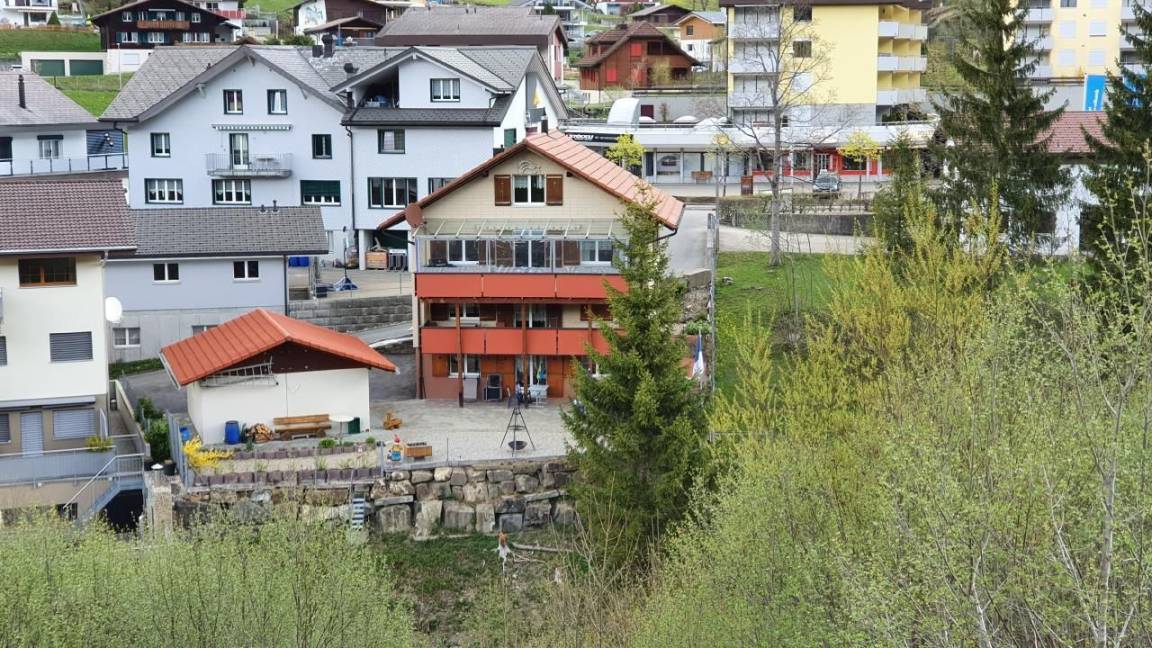 70 M² Apartment ∙ 3 Bedrooms ∙ 6 Guests - Brienz