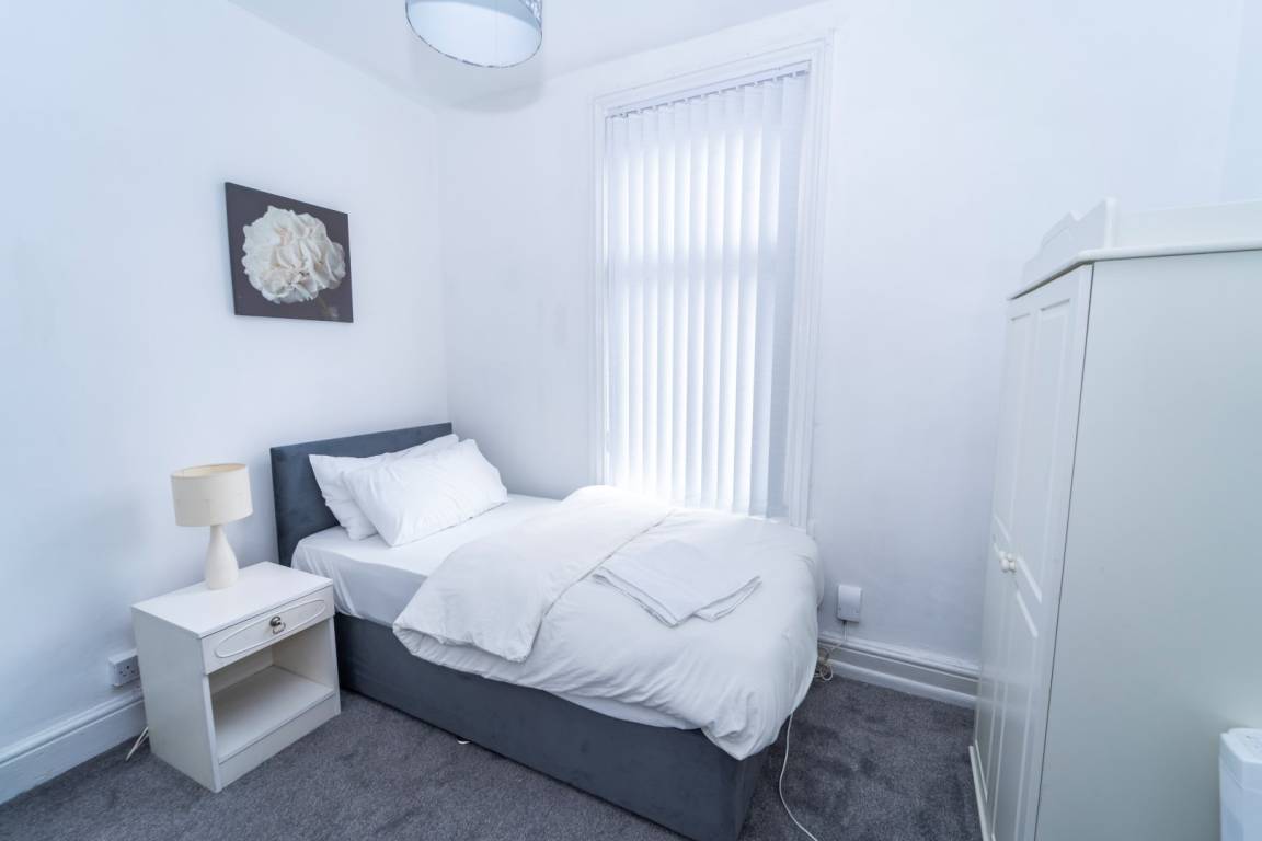 125 M² House ∙ 3 Bedrooms ∙ 11 Guests - Leicester