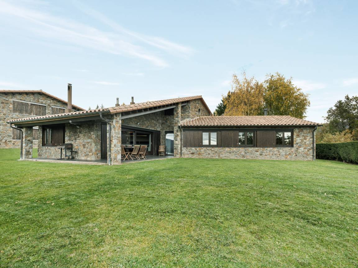 256 M² Chalet ∙ 3 Bedrooms ∙ 8 Guests - Ribes de Freser