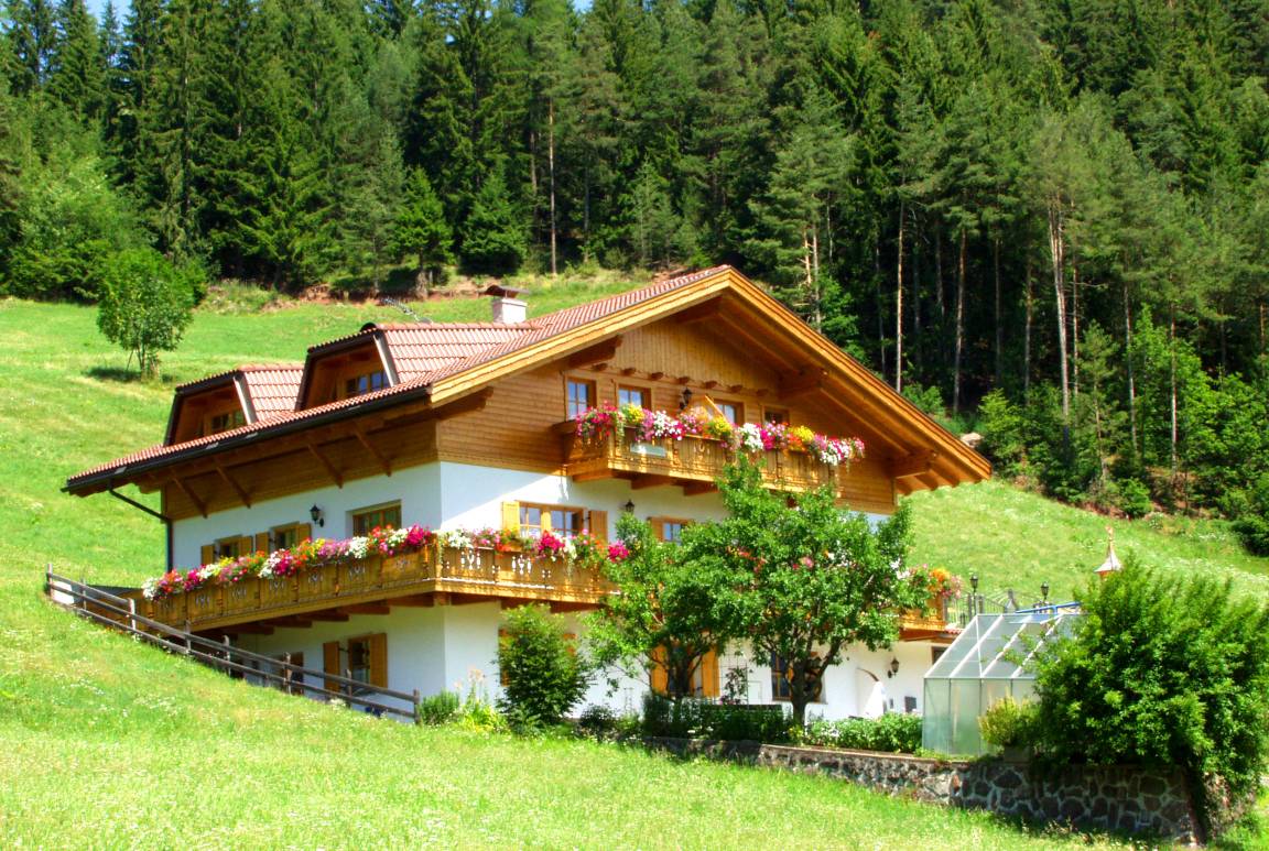 50 M² Ferienwohnung ∙ 2 Schlafzimmer ∙ 4 Gäste - Val Gardena