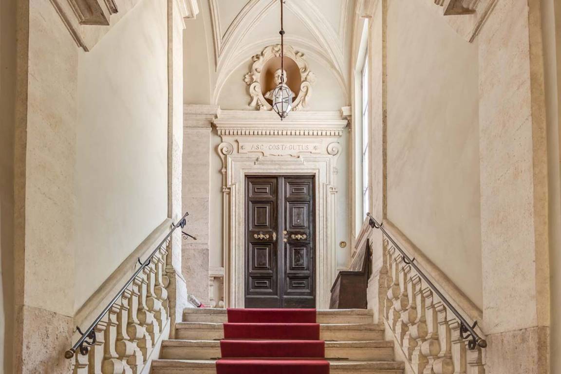 400 M² Apartment ∙ 5 Bedrooms ∙ 12 Guests - Rome