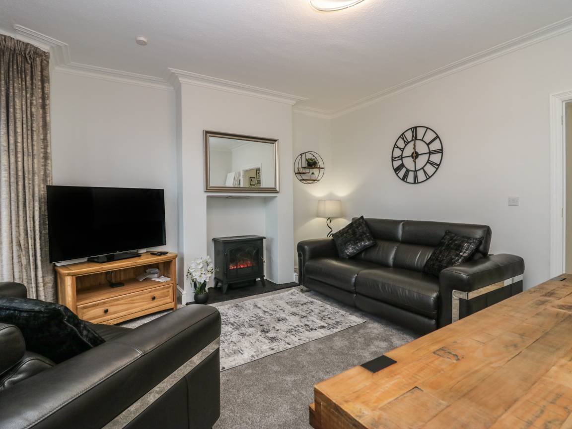 Cottage ∙ 3 Bedrooms ∙ 6 Guests - Morecambe