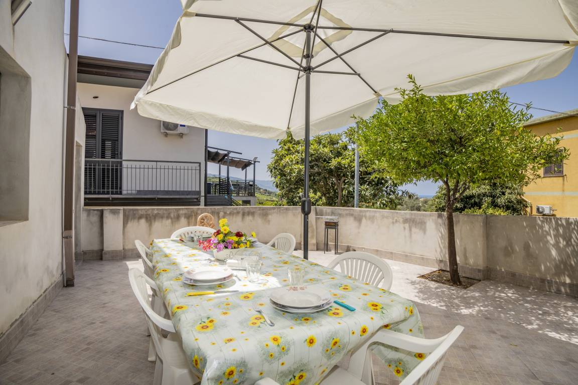 90 M² Huis ∙ 2 Slaapkamers ∙ 4 Gasten - Capo d'Orlando