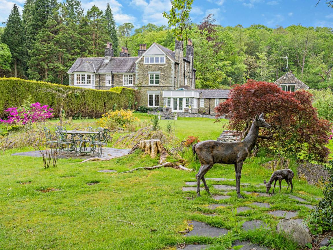 Cottage ∙ 3 Bedrooms ∙ 6 Guests - Newby Bridge