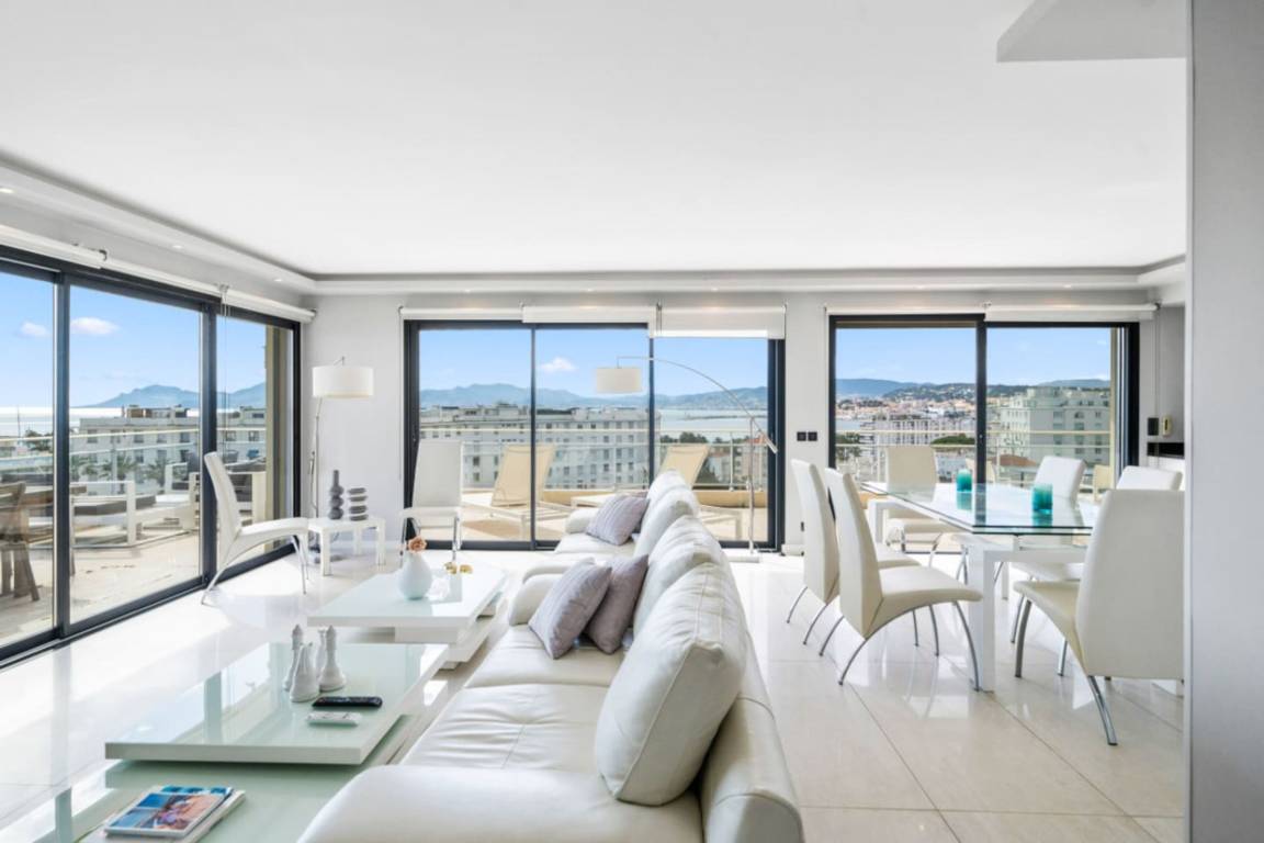 190 M² Apartment ∙ 4 Bedrooms ∙ 8 Guests - Cannes