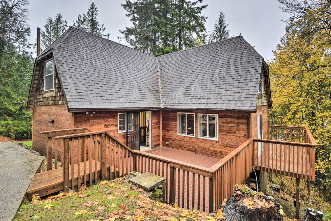 103 M² House ∙ 2 Bedrooms ∙ 5 Guests - Shelton, WA