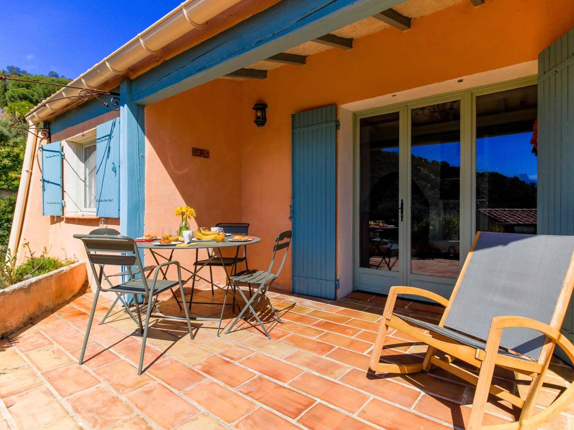 77 M² House ∙ 3 Bedrooms ∙ 5 Guests - Le Lavandou