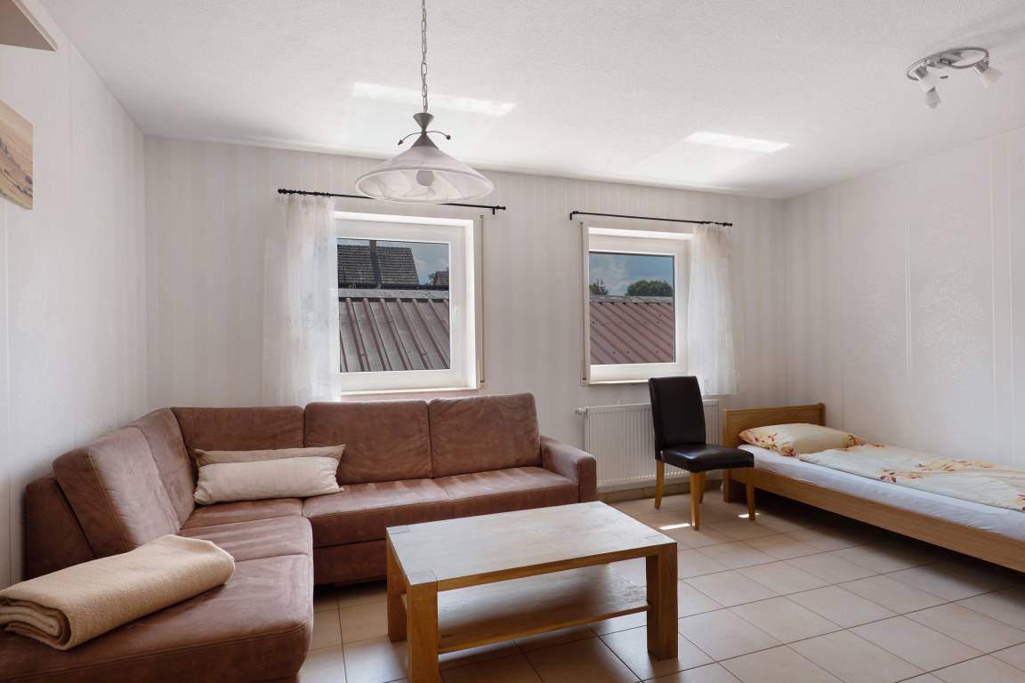 60 M² Ferienwohnung ∙ 1 Schlafzimmer ∙ 4 Gäste - Obersulm