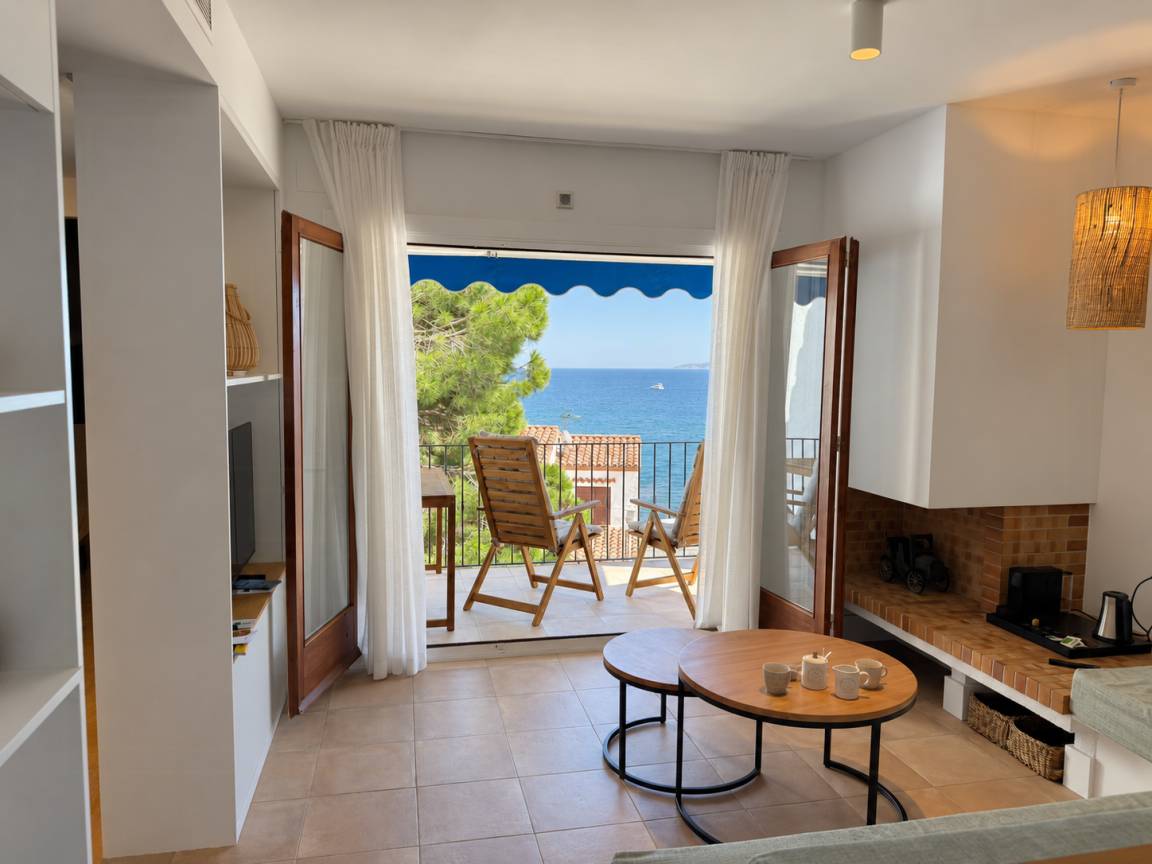 80 M² Appartement ∙ 3 Chambres ∙ 6 Personnes - Llançà