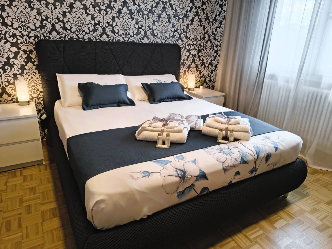 113 M² Huoneisto ∙ 3 Makuuhuonetta ∙ 9 Vierasta - Padua
