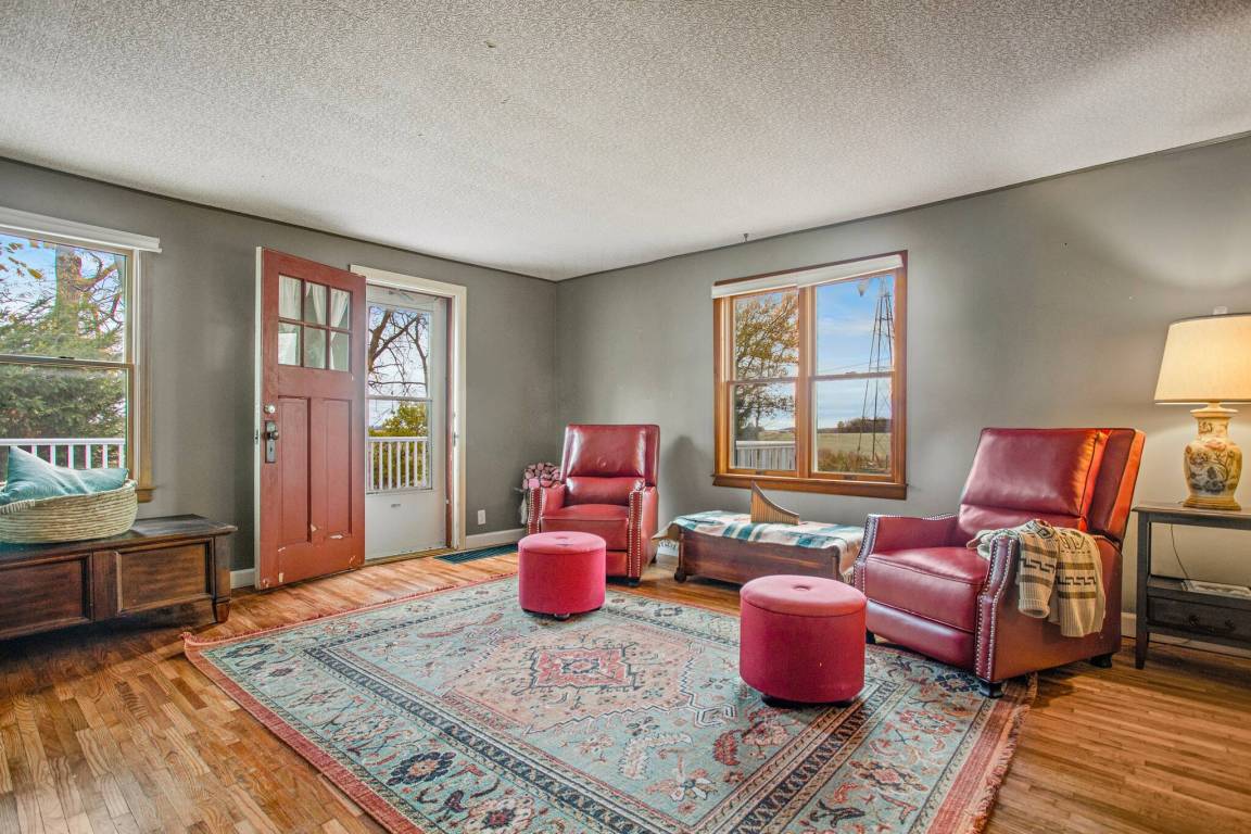 1525 M² Farmhouse ∙ 2 Bedrooms ∙ 6 Guests - Illinois