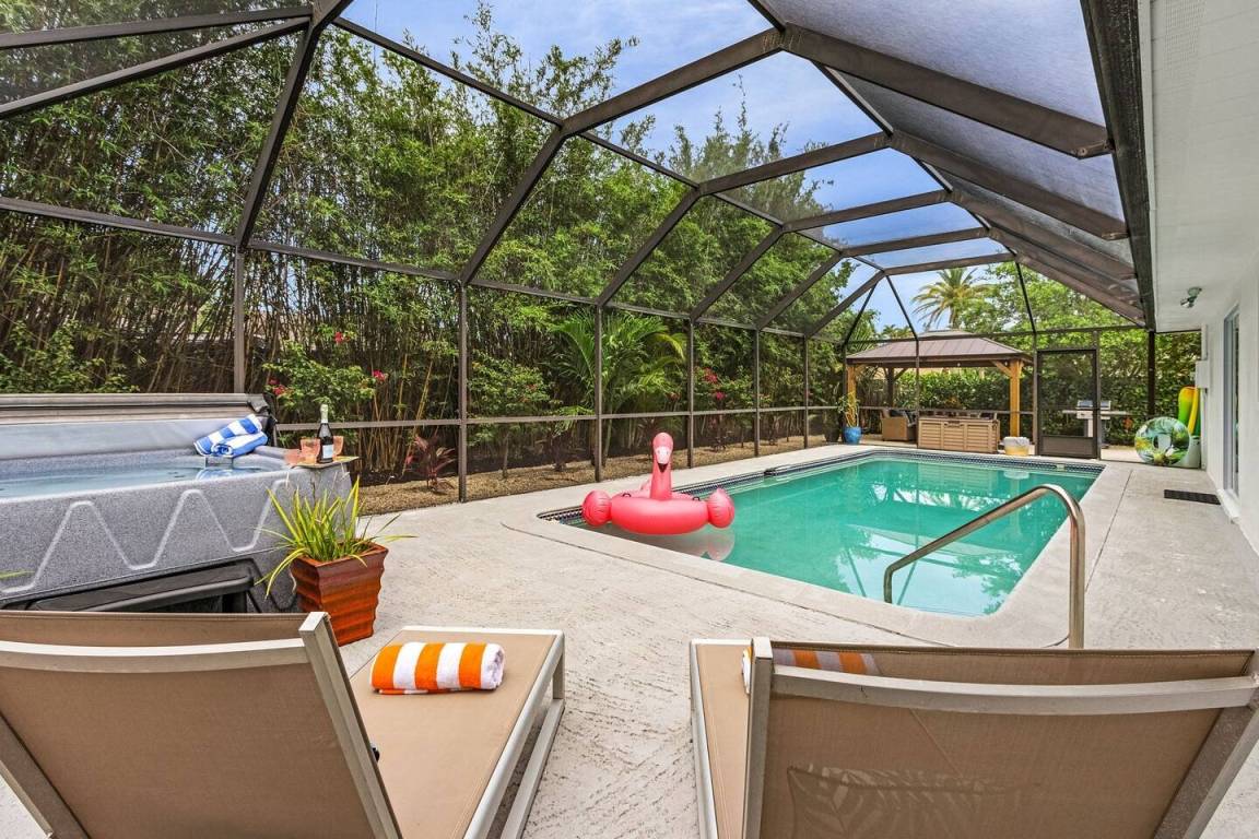 House ∙ 3 Bedrooms ∙ 6 Guests - Naples, FL