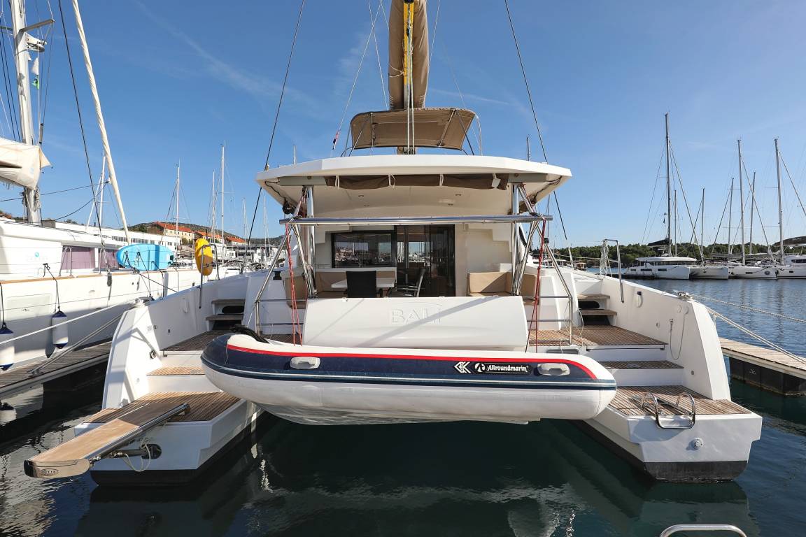 14 M² Casa Flotante ∙ 4 Habitaciones ∙ 8 Huéspedes - Trogir