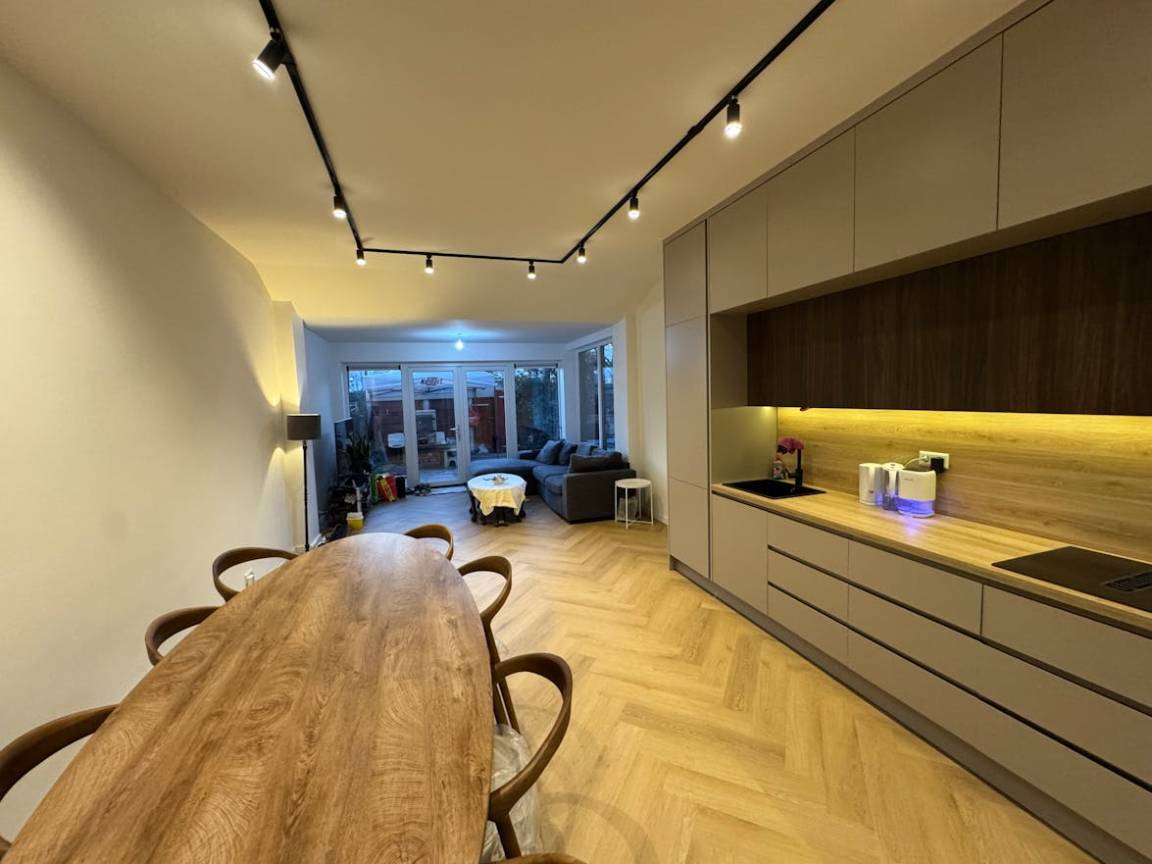65 M² Apartamento ∙ 1 Habitación ∙ 2 Huéspedes - Róterdam