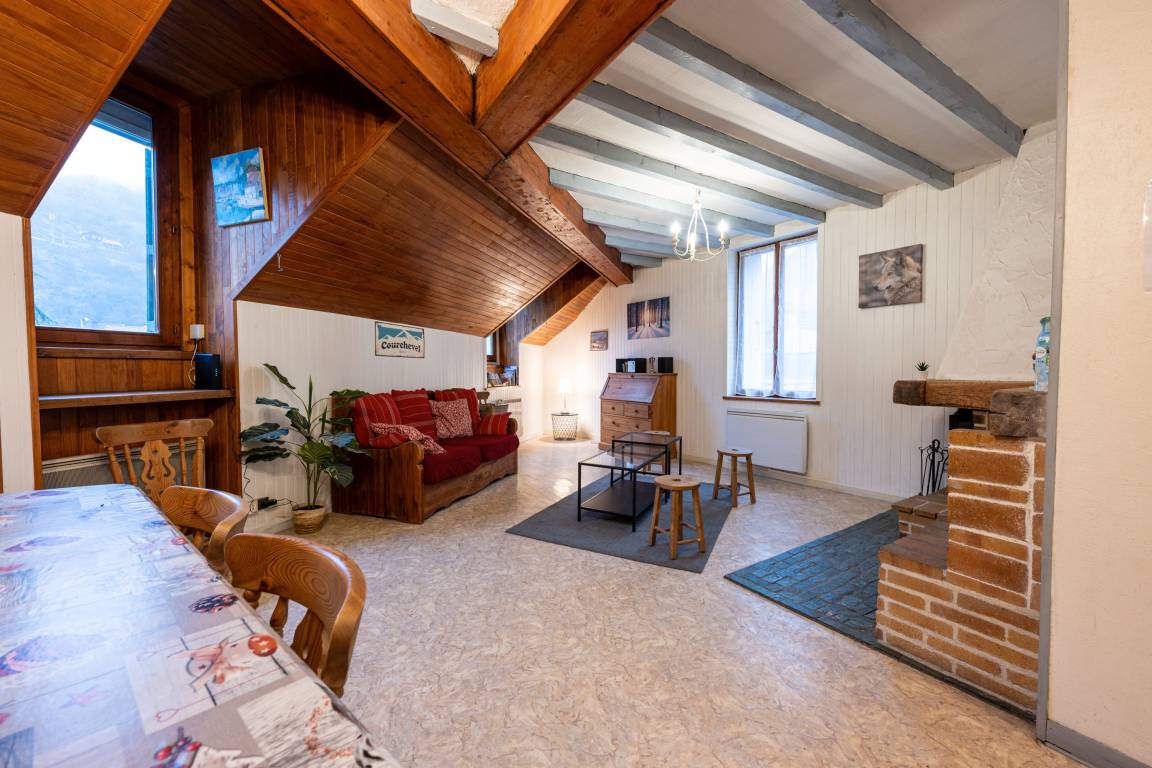 100 M² Apartamento ∙ 2 Habitaciones ∙ 6 Huéspedes - Moûtiers