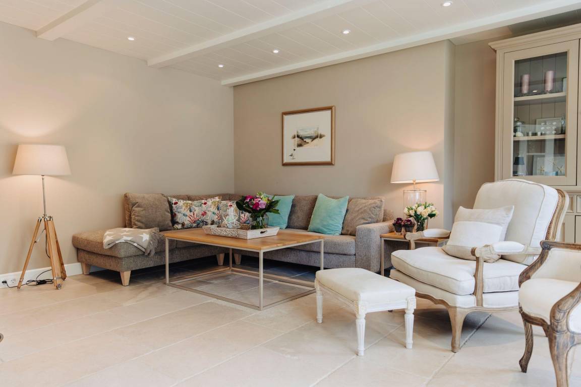 120 M² House ∙ 2 Bedrooms ∙ 4 Guests - List