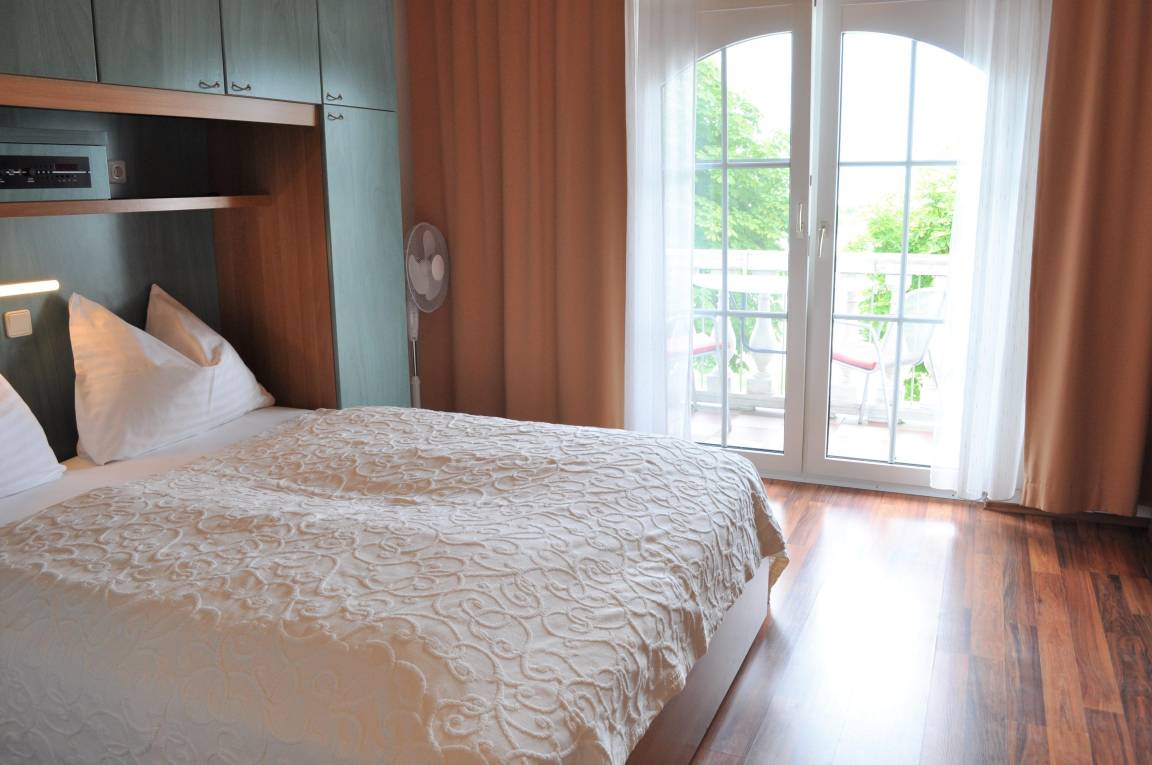 24 M² Hotel ∙ 1 Schlafzimmer ∙ 2 Gäste - Podersdorf am See