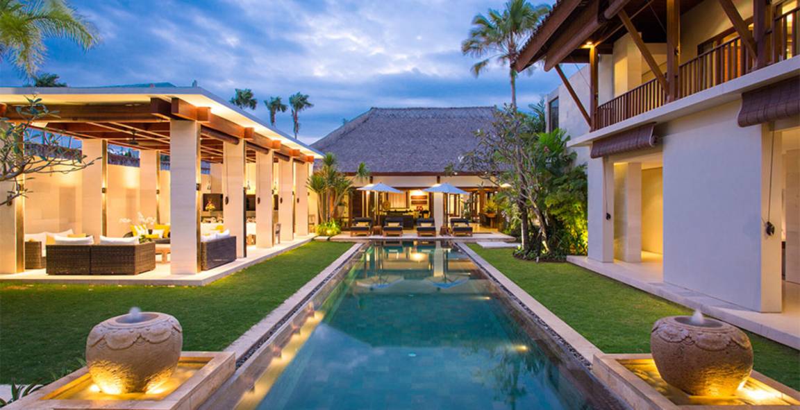 1000 M² Villa ∙ 6 Bedrooms ∙ 12 Guests - Bali