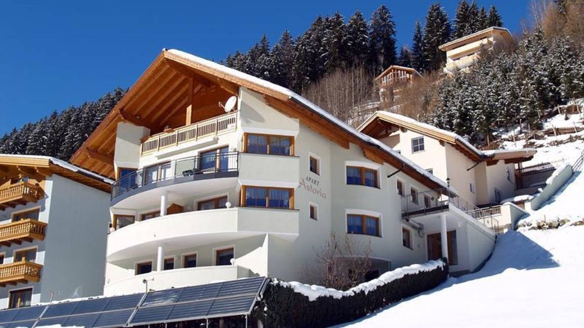 60 M² Apartment ∙ 2 Bedrooms ∙ 4 Guests - Ischgl