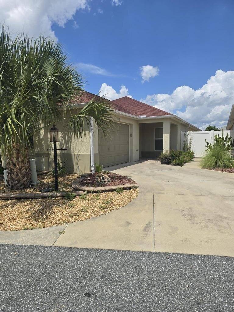 Villa ∙ 3 Bedrooms ∙ 6 Guests - Lake Weir, FL