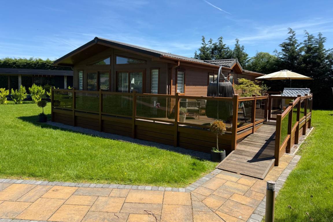 40 M² Cabin ∙ 2 Bedrooms ∙ 4 Guests - Chester