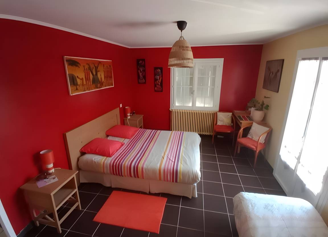 20 M² Chambre D'hôtes ∙ 1 Chambre ∙ 3 Personnes - Lisieux