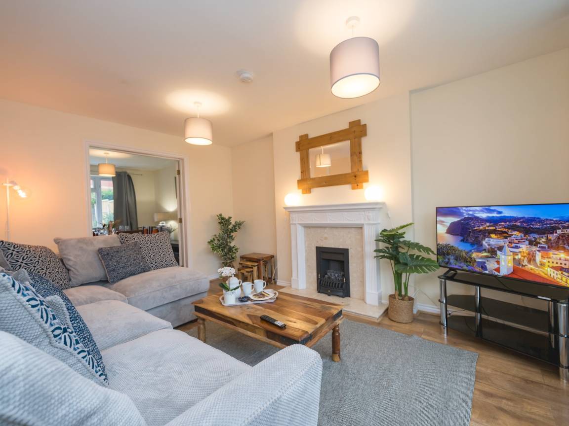 111 M² House ∙ 3 Bedrooms ∙ 5 Guests - Shrewsbury