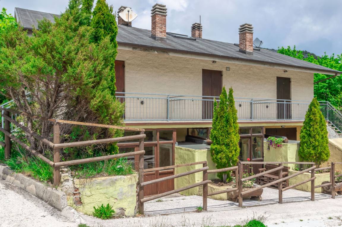 150 M² Huis ∙ 3 Slaapkamers ∙ 8 Gasten - Bolognola