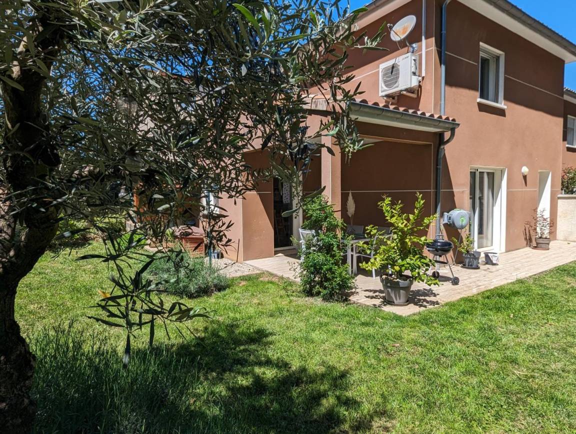 75 M² Gîte ∙ 2 Chambres ∙ 4 Personnes - Bourg-de-Péage