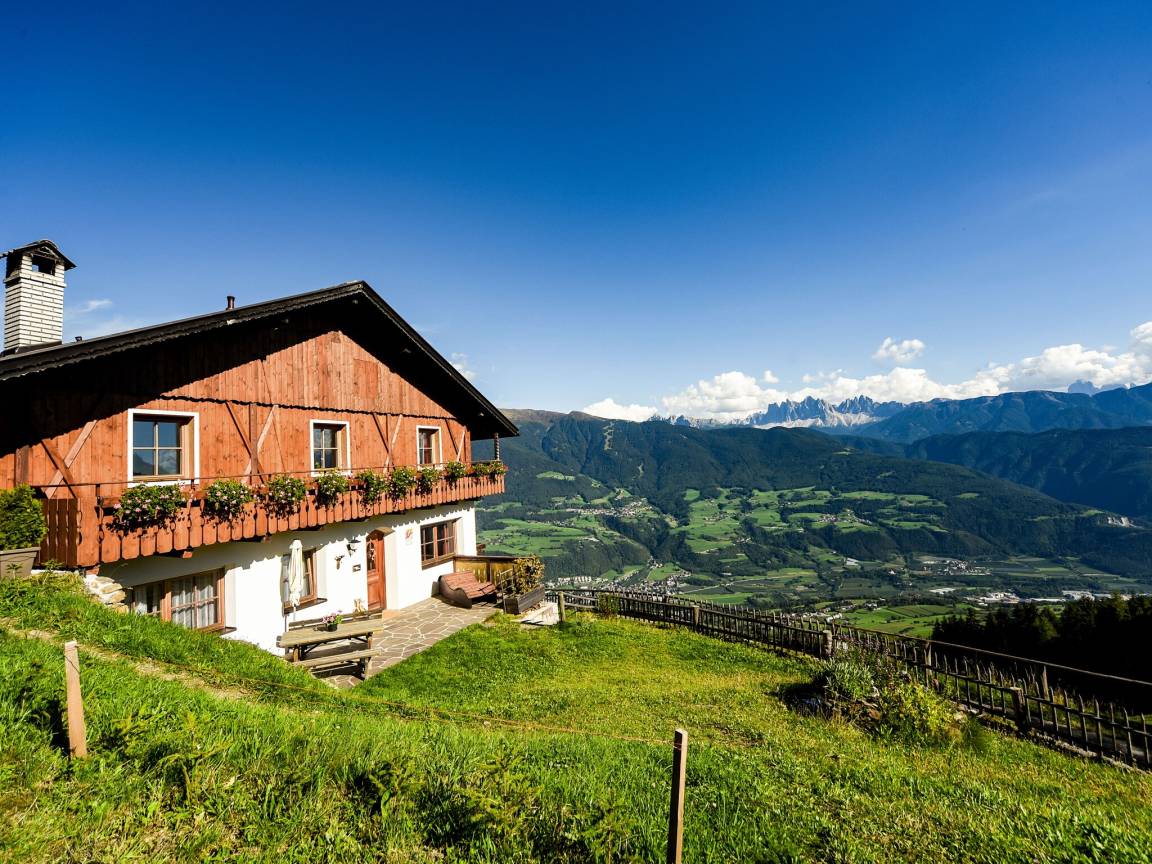 80 M² Apartment ∙ 2 Bedrooms ∙ 7 Guests - Brixen