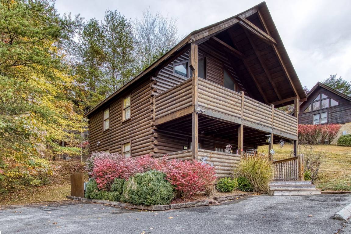 Cabin ∙ 3 Bedrooms ∙ 8 Guests - Great Smoky Mountains National Park
