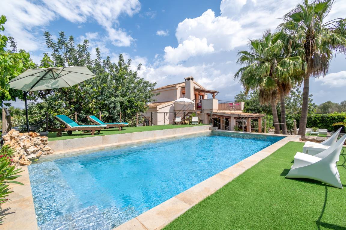220 M² Ferienhaus ∙ 3 Schlafzimmer ∙ 6 Gäste - Platja de Palma