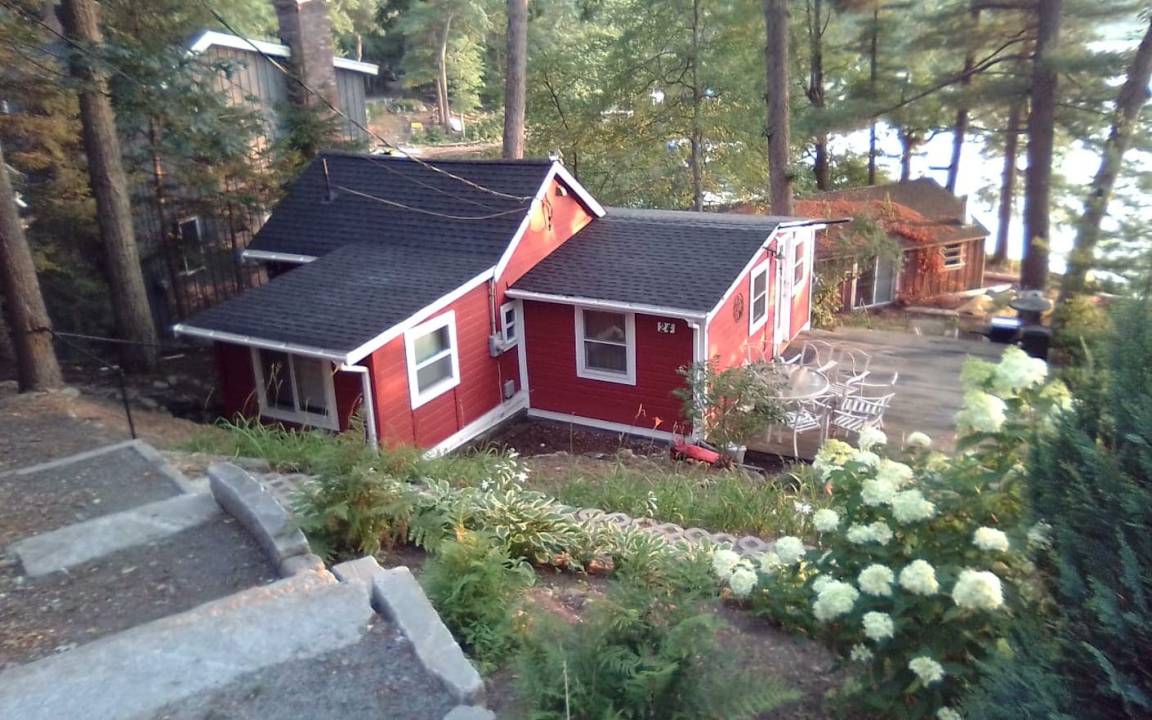 House ∙ 2 Bedrooms ∙ 3 Guests - Massachusetts