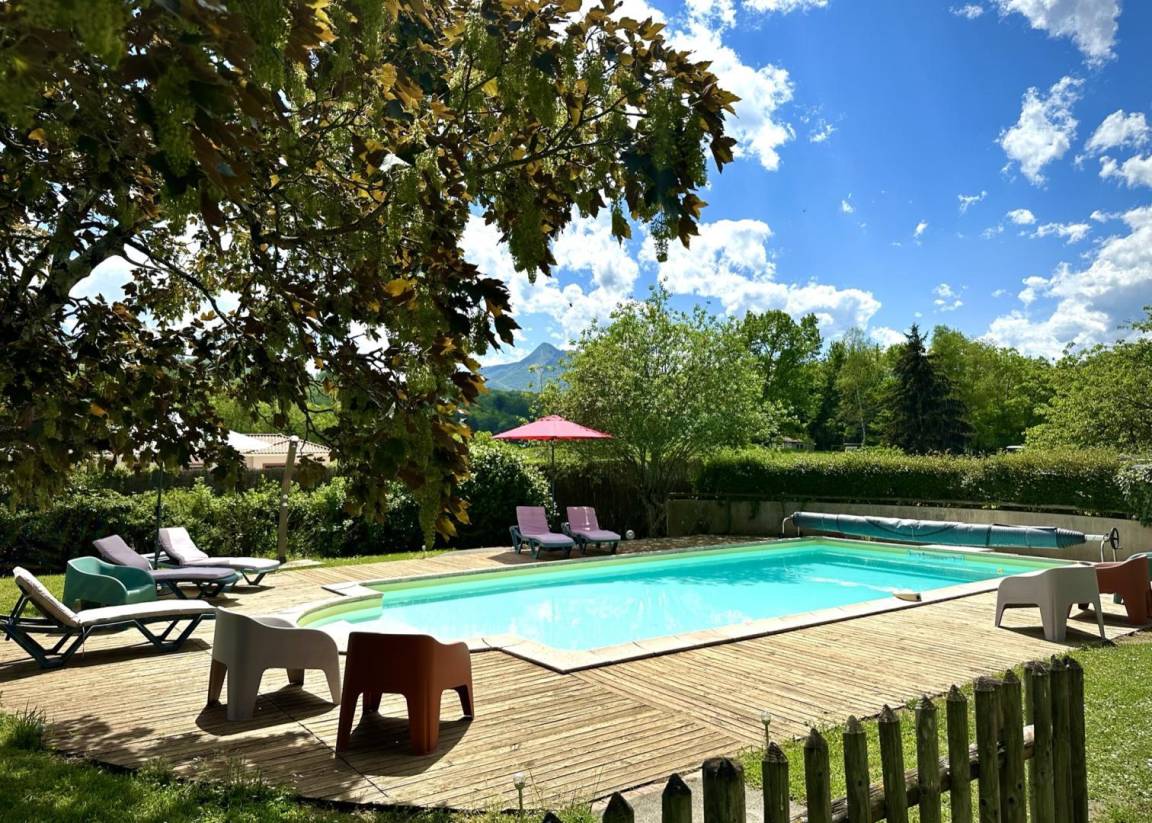 145 M² Gîte ∙ 3 Chambres ∙ 8 Personnes - Le Mourtis