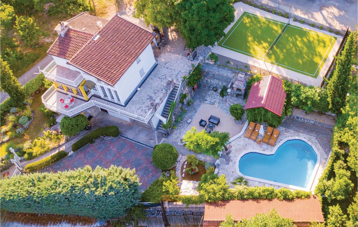 187 M² Ferienhaus ∙ 4 Schlafzimmer ∙ 8 Gäste - Imotski