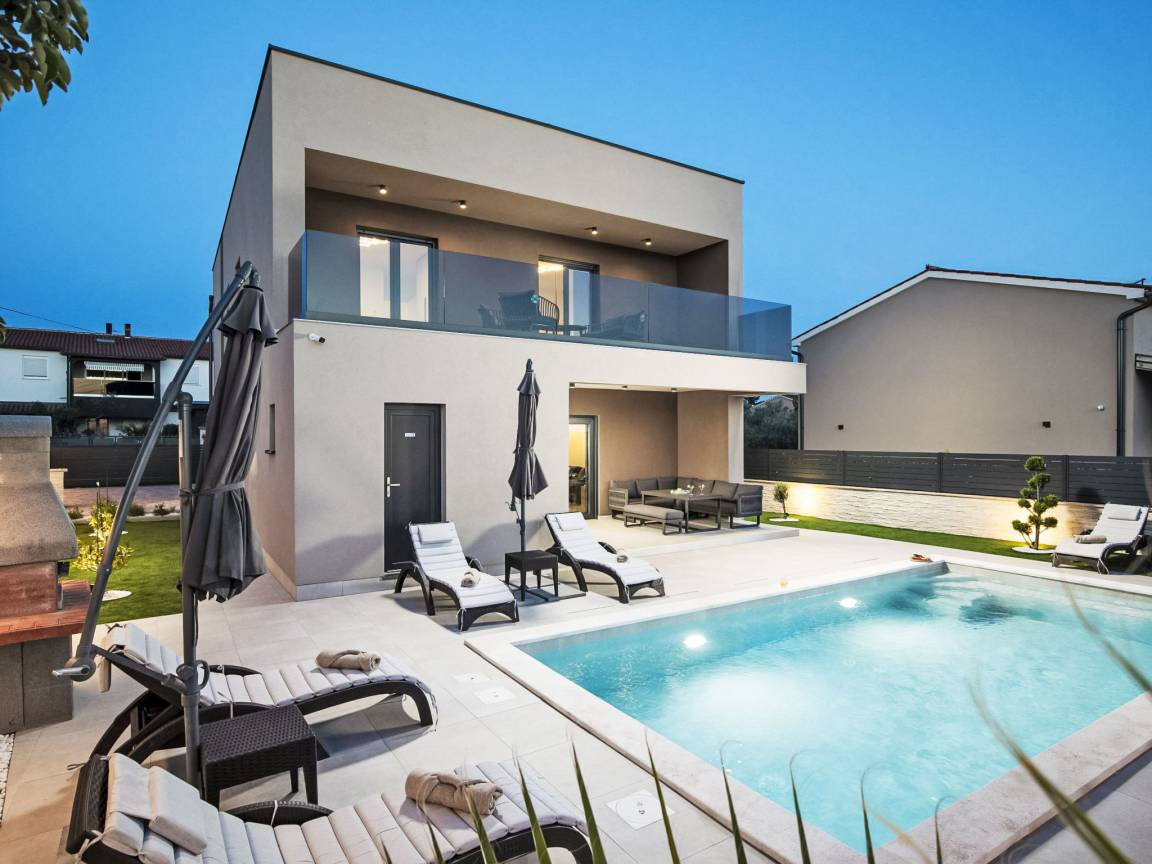 185 M² House ∙ 3 Bedrooms ∙ 7 Guests - Pula