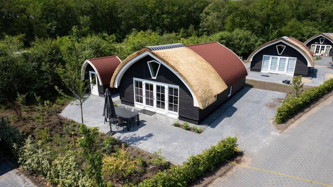 64 M² House ∙ 2 Bedrooms ∙ 6 Guests - Giethoorn