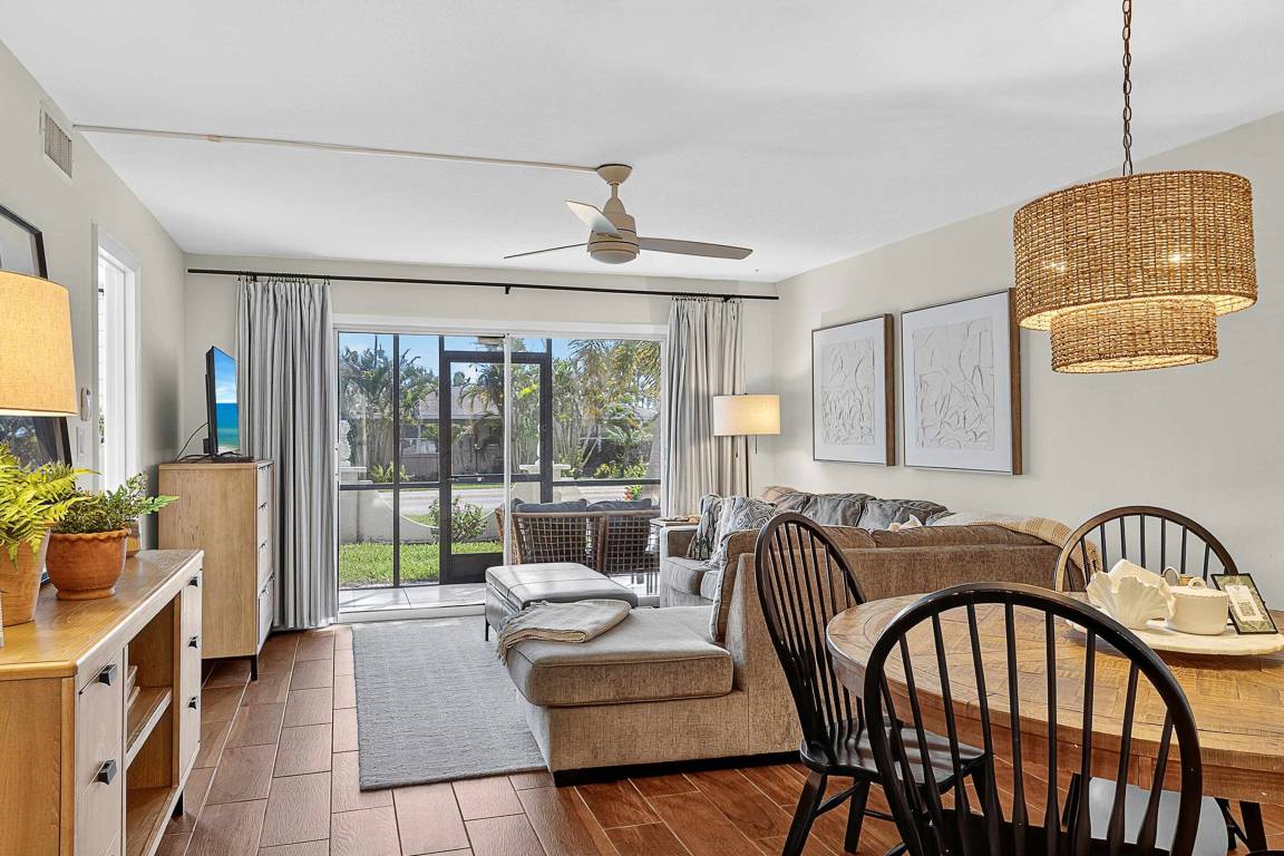 Apartment ∙ 2 Bedrooms ∙ 5 Guests - Siesta Key, FL